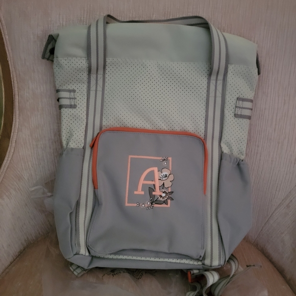 thirty-one | Bags | Nwt Day Away Backpack In Whisper Grey Colorblock A ...